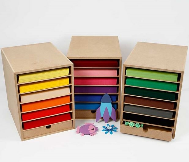 Karton A4 incl. reol og 1800 ark karton